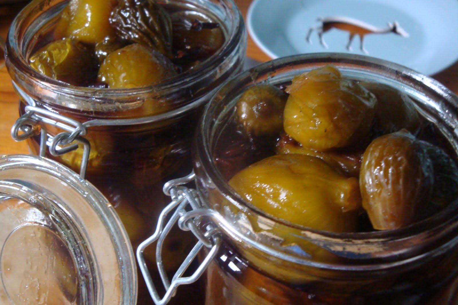 the yellow house in the U: Pickled figs
