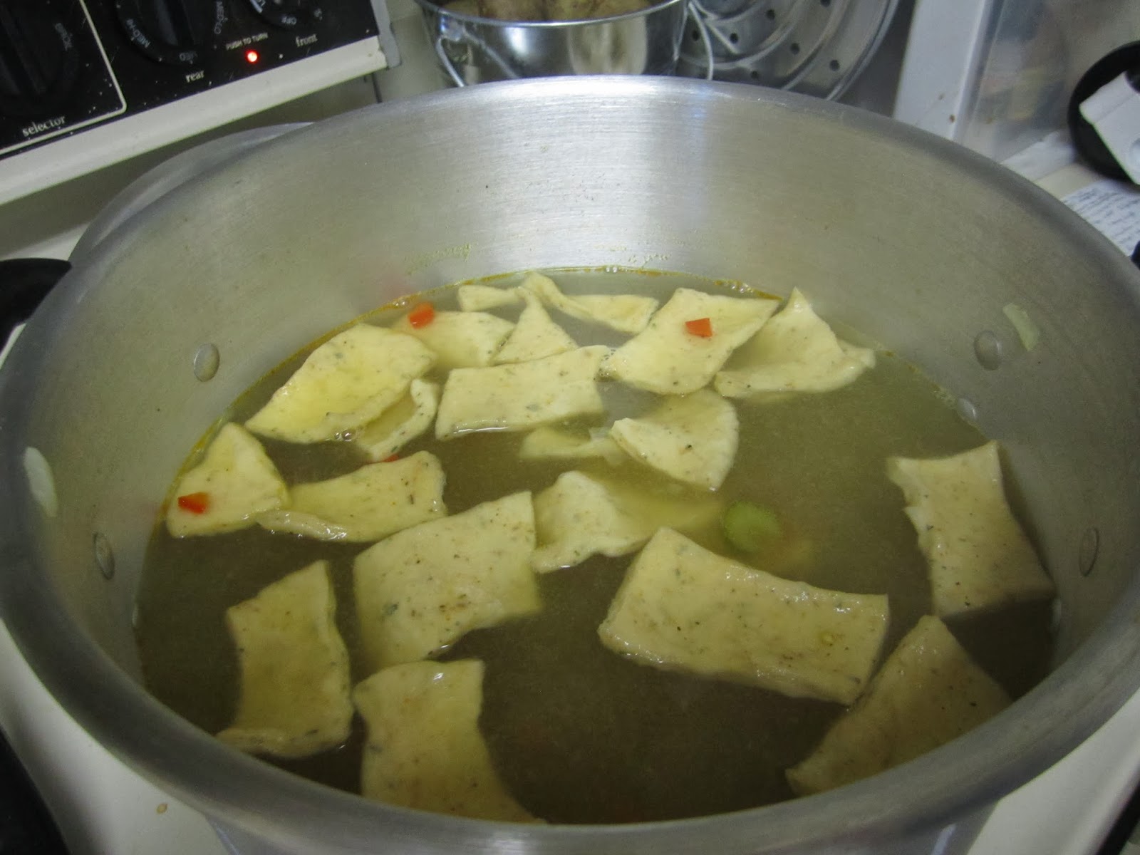 Scary's Kitchen: Scary's Chicken and Dumplings