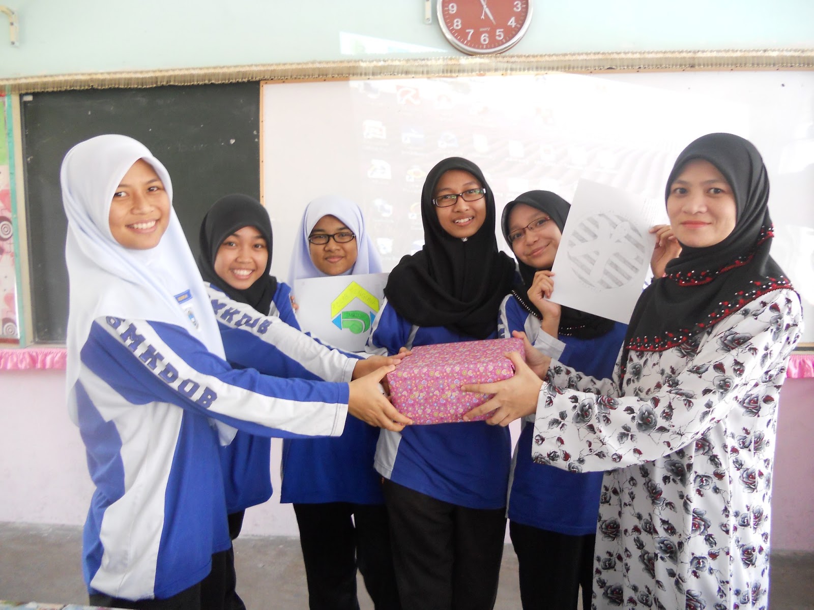 Kelab Seni Dan Alam Sekitar SMKDOB (PENGGUNA): AKTIVITI KELAB PENGGUNA 2012