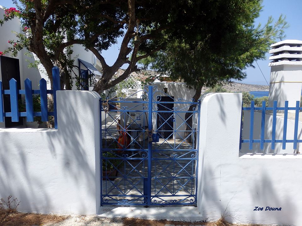Homo Universalis: ΗΡΑΚΛΕΙΑ:ΜΙΚΡΟ,ΚΥΚΛΑΔΩΝ ΧΑΜΟΓΕΛΟ!- ΦΩΤΟΓΡΑΦΙΚΟ ...