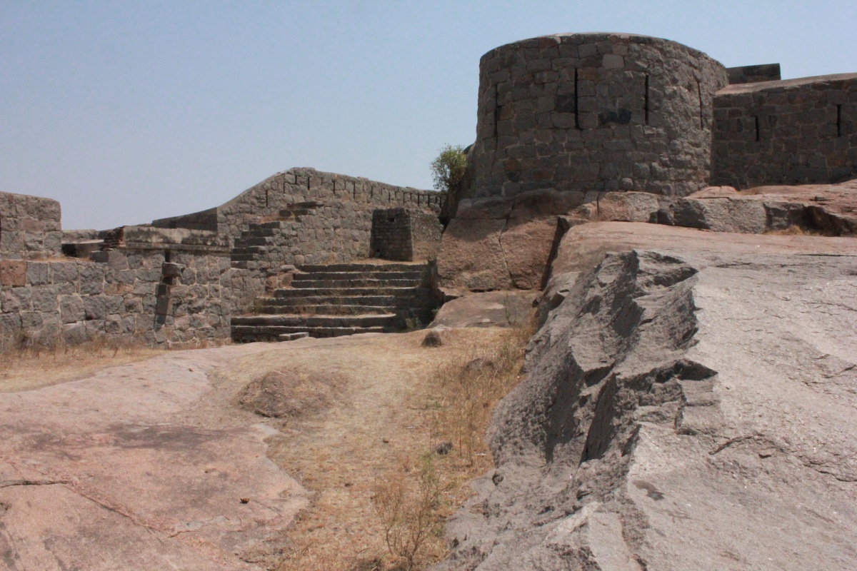 Journeys across Karnataka: Bhadhur Banda Fort