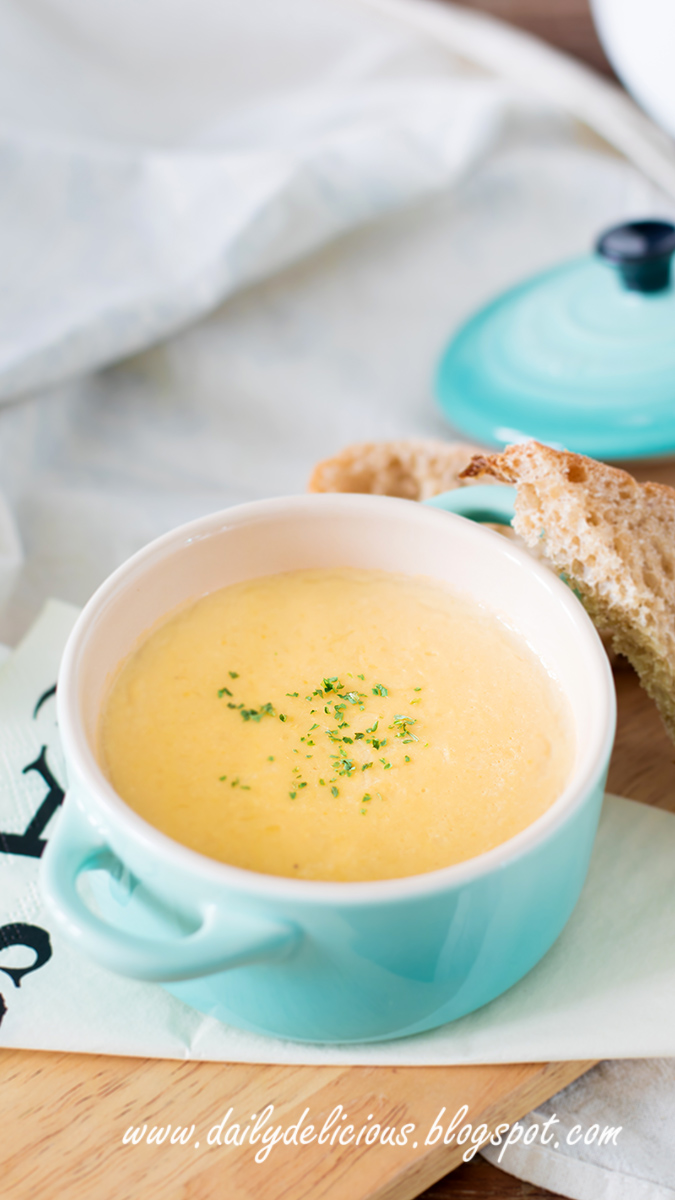 dailydelicious: Creamy corn soup: easy, comfy soup