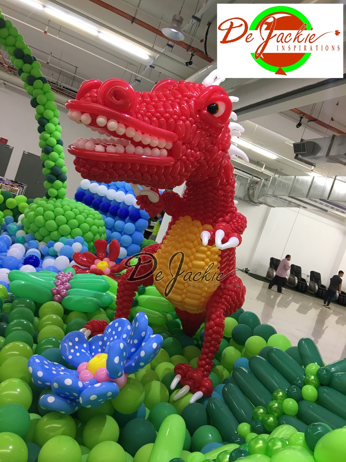 Balloon decorations for weddings, birthday parties, balloon sculptures ...