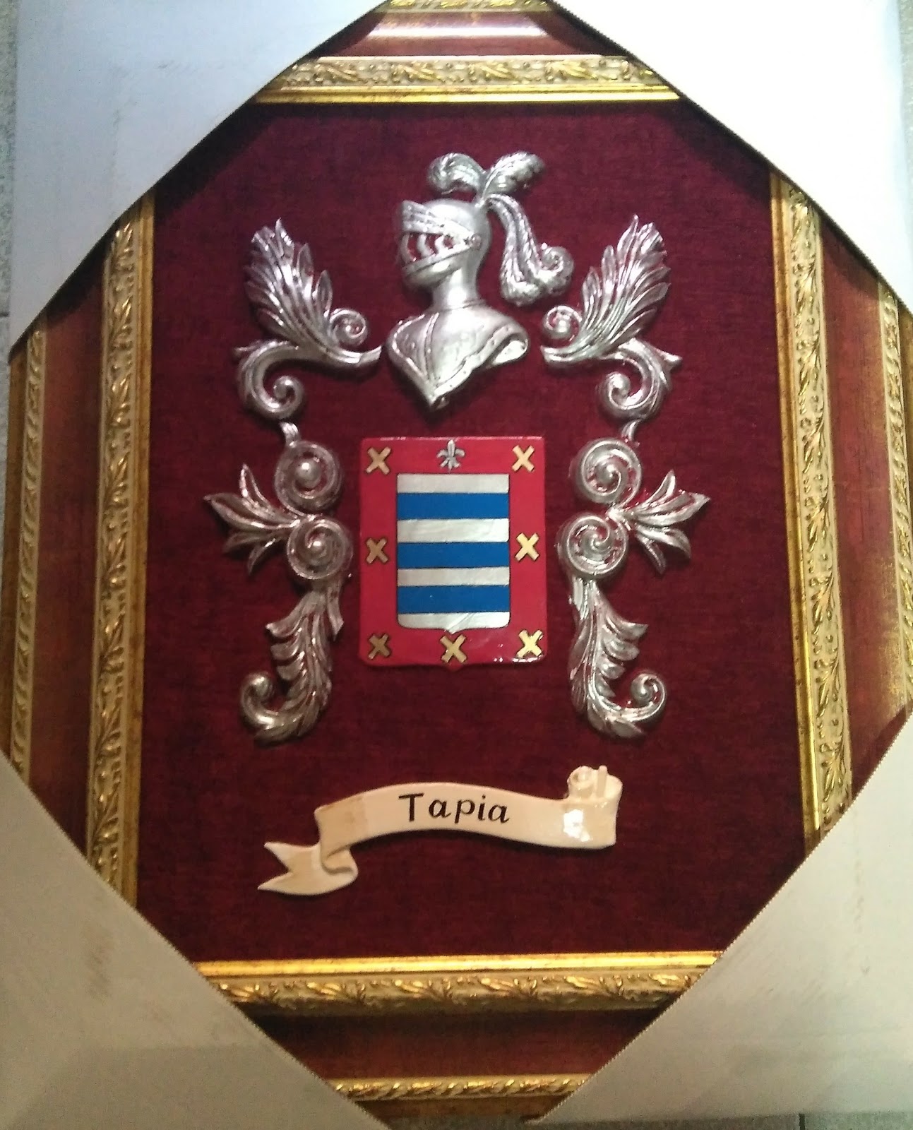 Todo de heráldica: Escudo heraldico de los Tapia