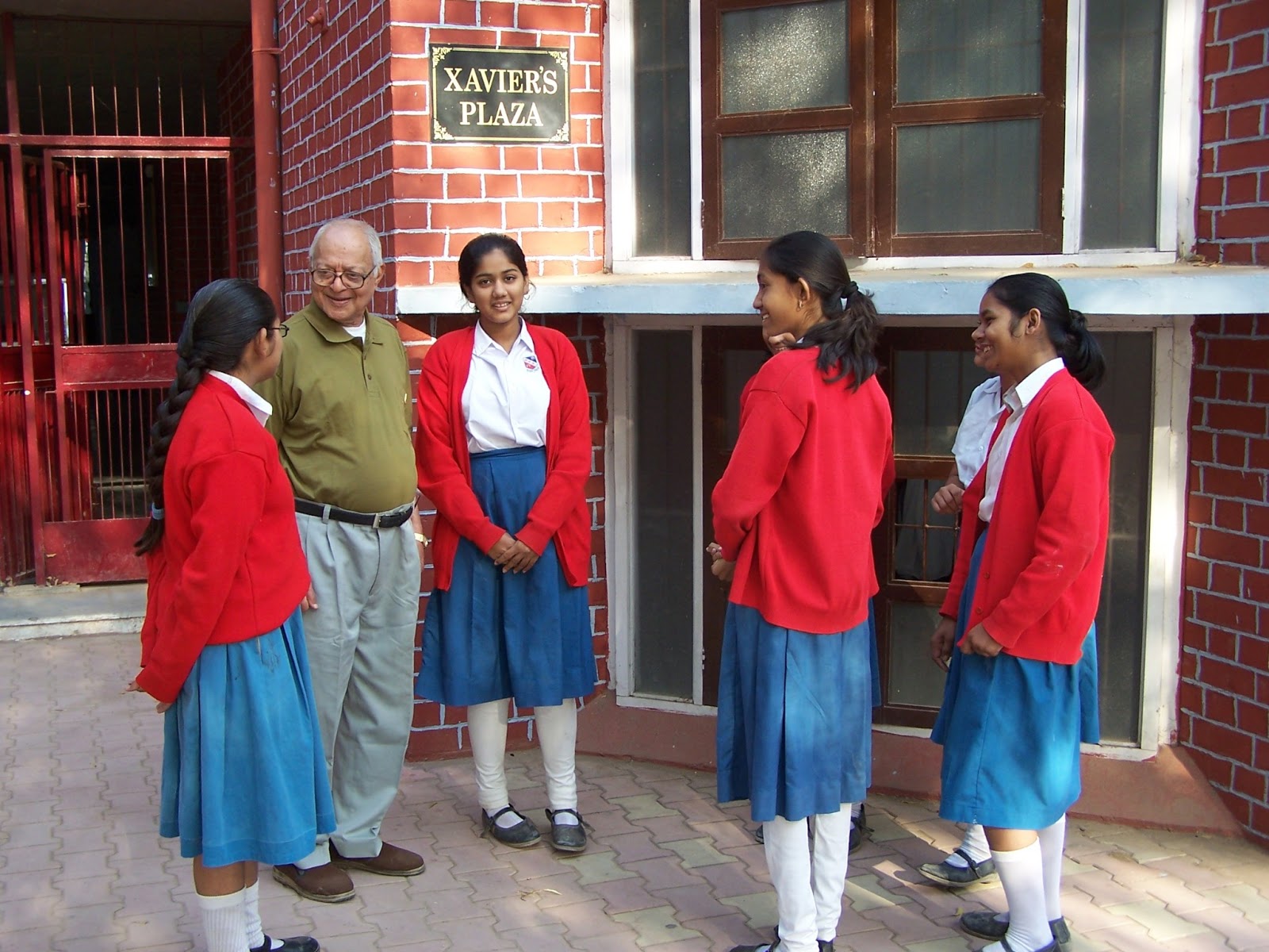 "COME and SEE" - Gujarat Jesuits: A look at Gujarat Church 2013