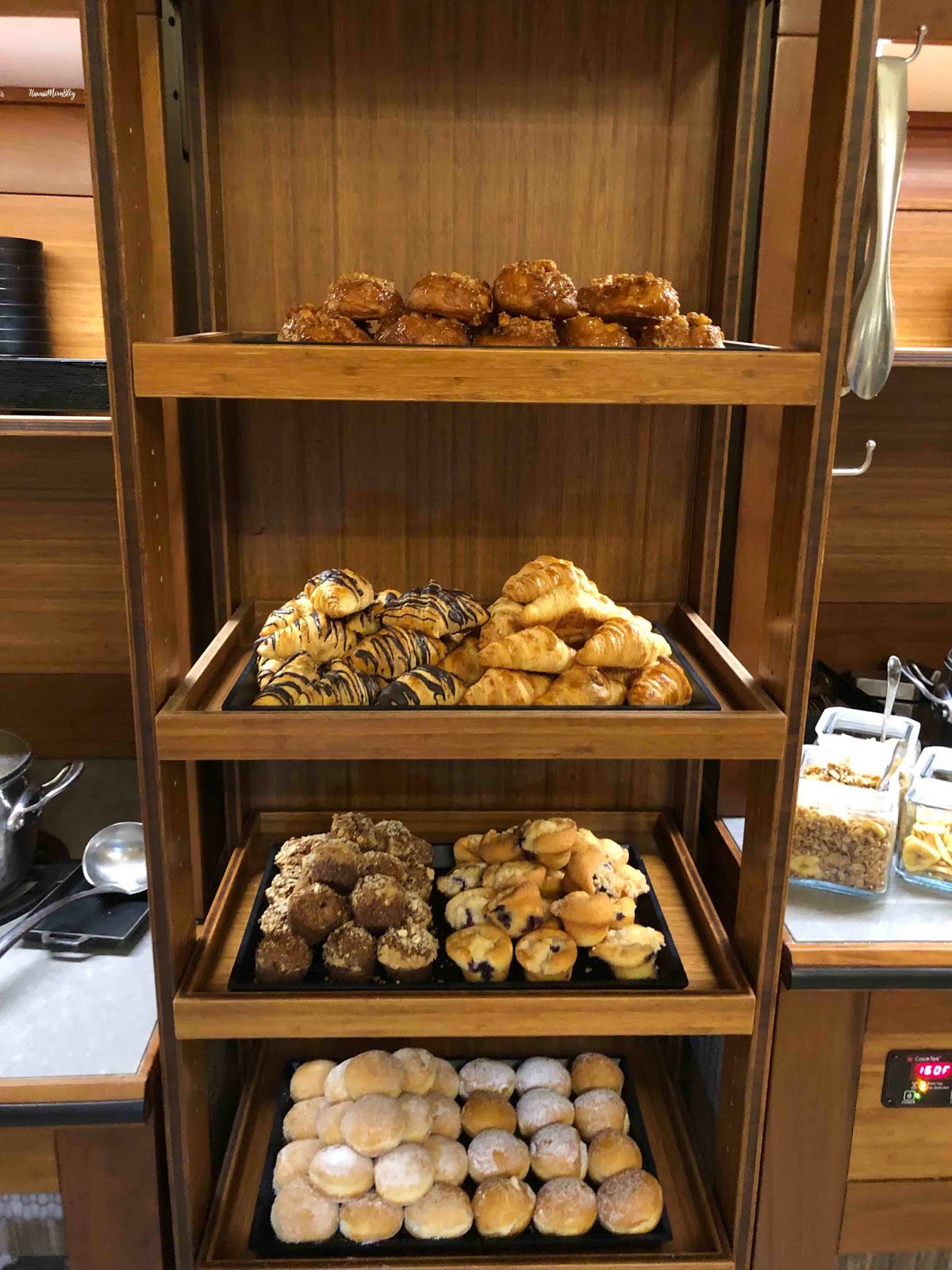 Hawaii Mom Blog: Visit Big Island: Orchid Court Buffet at Fairmont Orchid