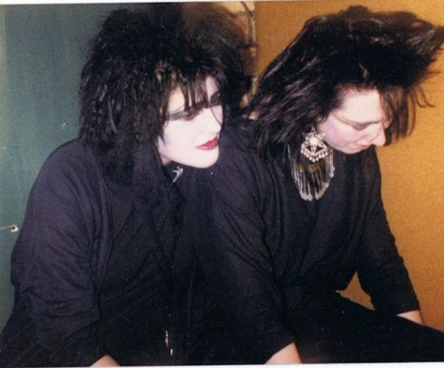 23 Vintage Photographs Capture Yorkshire Goth Scene From the Late 1970s ...