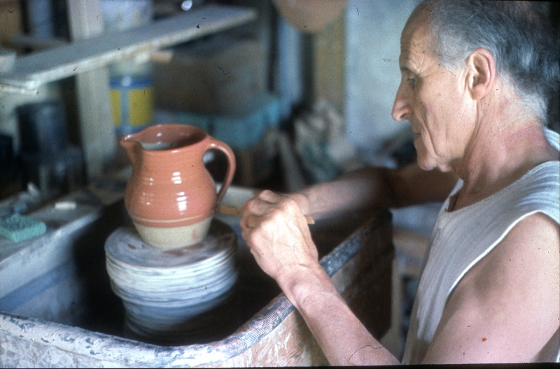 Kamaka Pottery: Michael Cardew