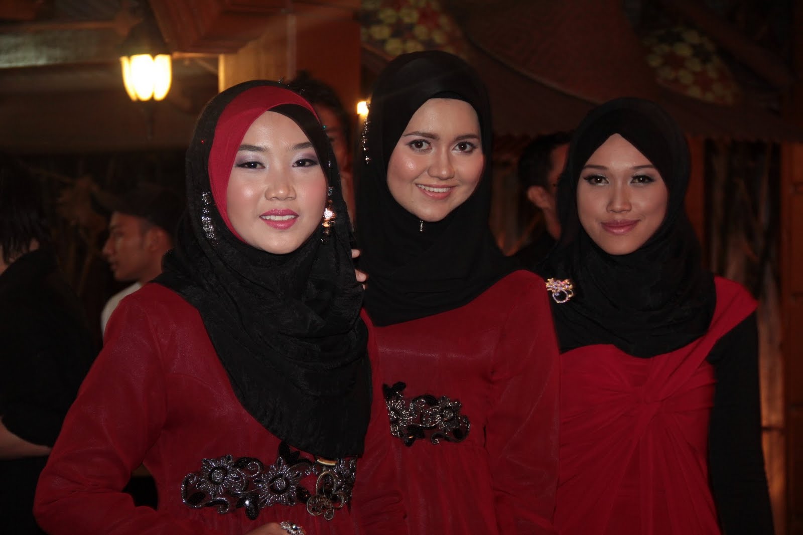 Makeup Flower Girl utk Majlis Perkahwinan Pengacara RTM, Siti Murni ...