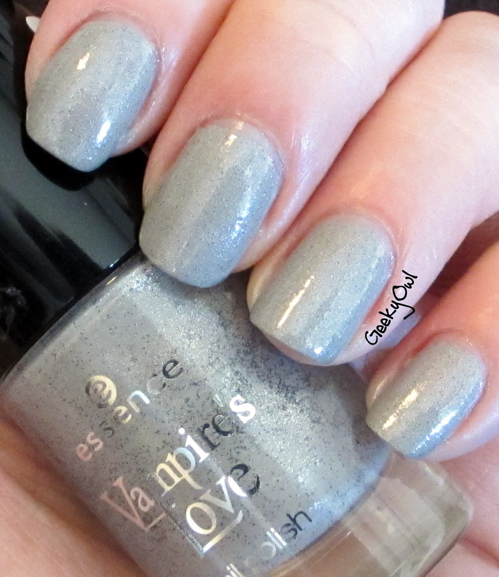 Geeky Owl: Nail Art Tutorial: Rub-Ons!