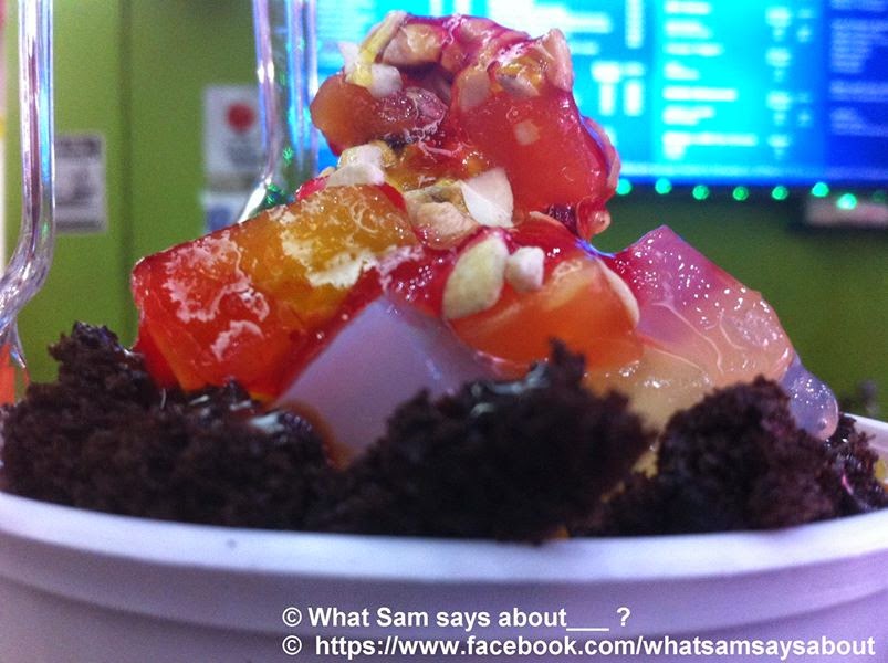 What Sam says about_____?: SAM EATING KUCH NAHI SUNDAE ON SUNDAY @GIANI ...