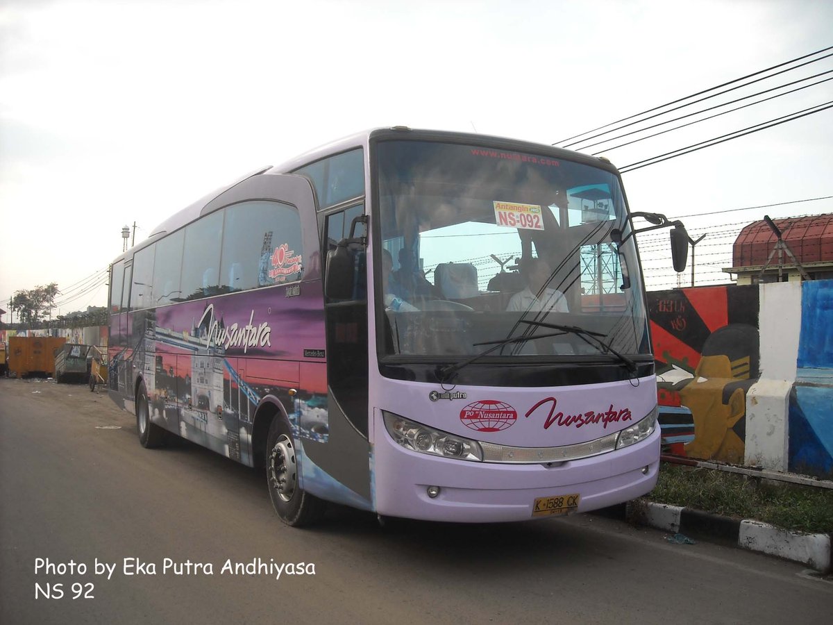 kumpulan informasi dan sumber refrensi: 10 Bis Malam Terbaik di Indonesia