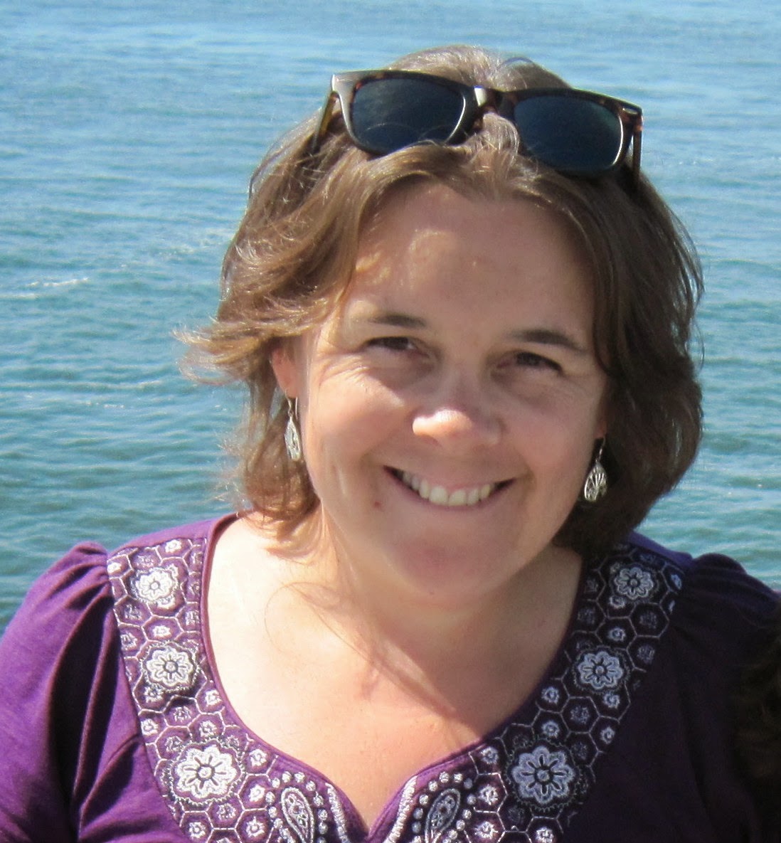 Gina's Writer's Blog: Kickass Queries Series! # 7 - Carla Luna Cullen