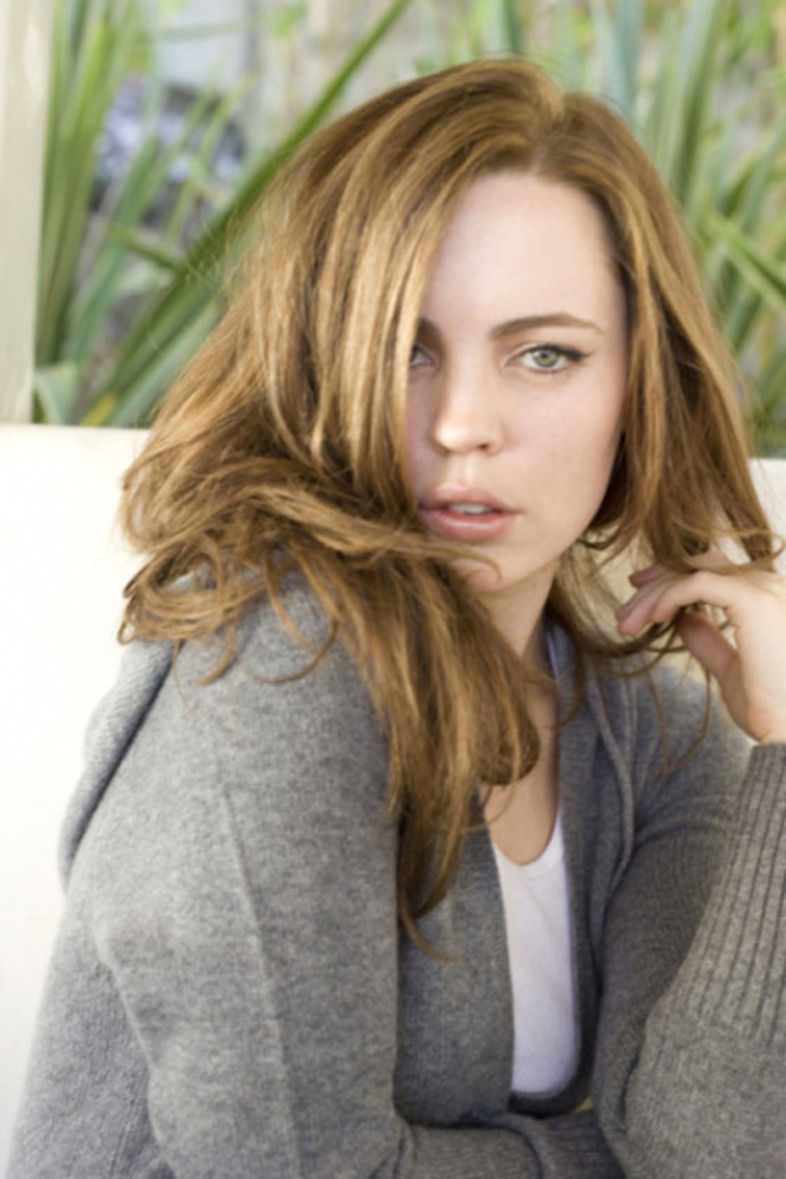 Pics: Hot Women in Tight Sweaters (Part 1)