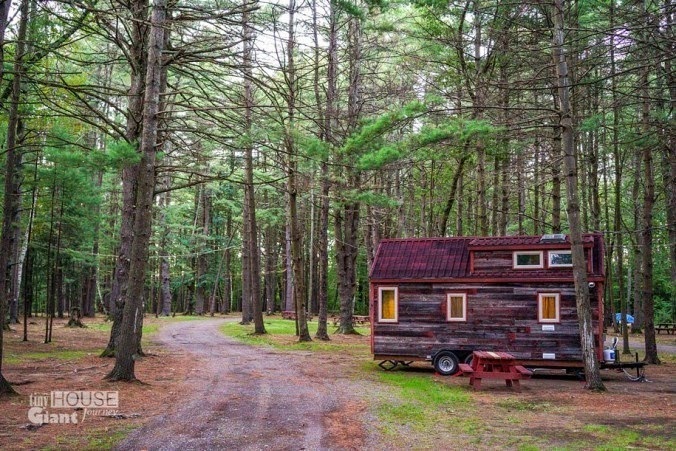 This Couple Quit Their Jobs To Live Off-Grid… How They Did It Will Inspire You.