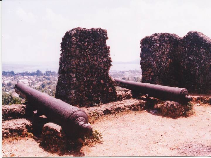 BUTON ISLAND: Maret 2013
