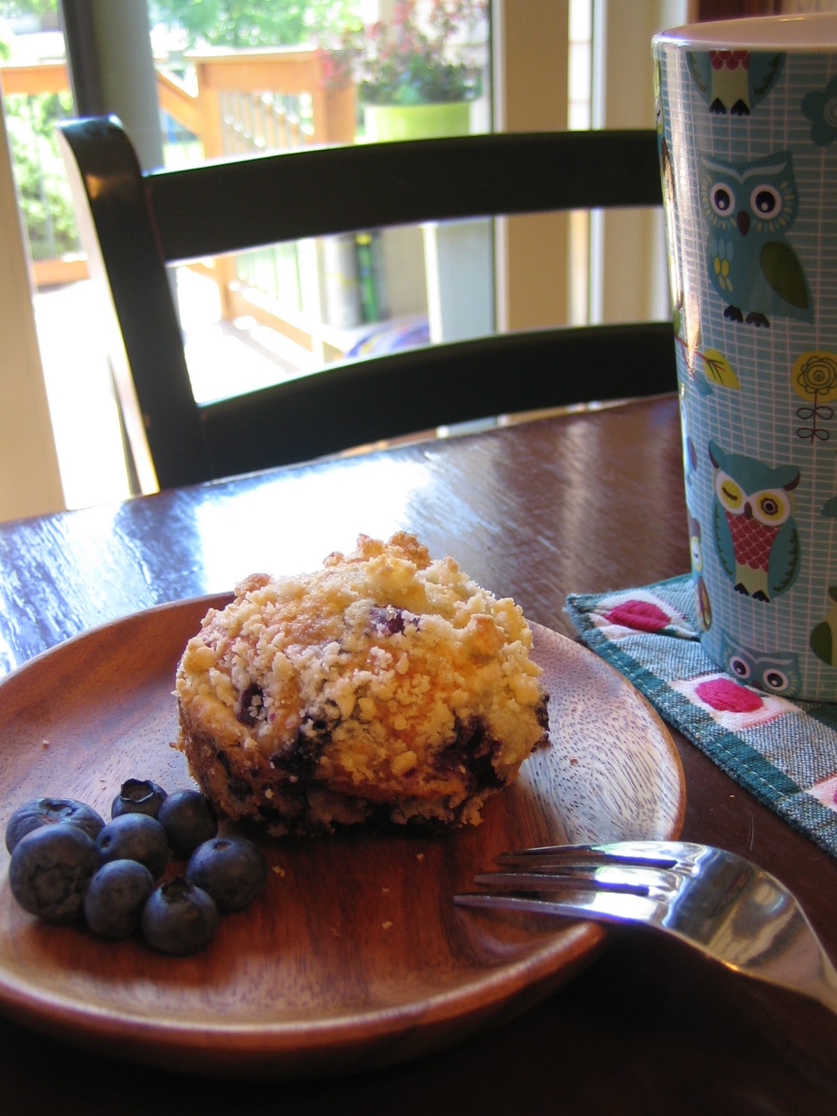 Feel LOVD Everyday: What I Made Wednesday {Bakery-Style Blueberry Muffins}