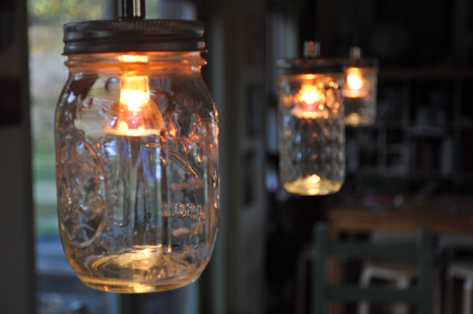 One Golden Apple: Mason Jar Pendants
