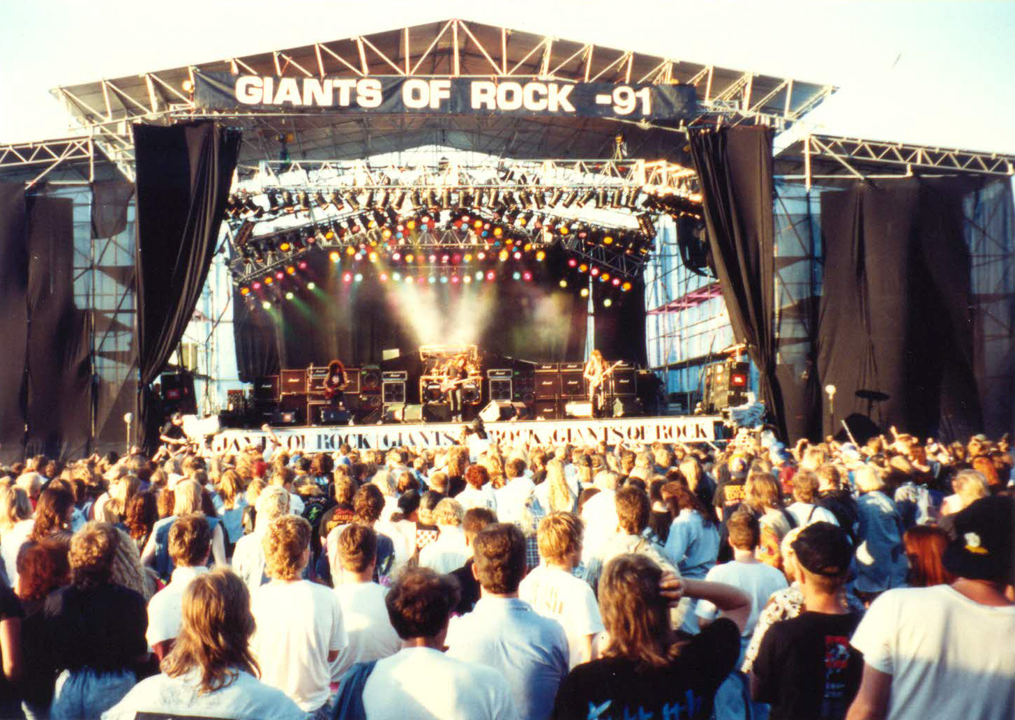 Growing Up Green : GIANTS OF ROCK...SEPULTURA MEET WINGER