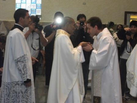 Eduardo Castro: Inhambupense padre José Paim é ordenado em São Paulo