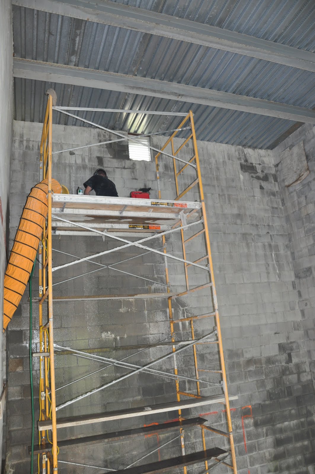 BUILDING AN ADIRONDACK CASTLE: The weekend of the moving scaffolding