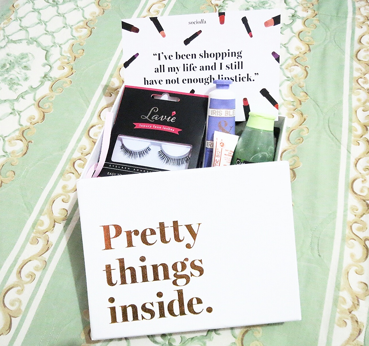 Unboxing Sociolla Monthly Box - Ell's Beauty Diary ☁