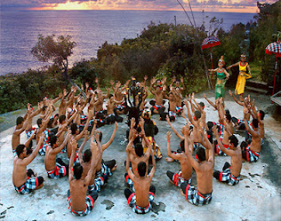 Keunikan Seni Tari kecak dan Gerakan Tarian kecak Tradisional Bali - seni wisata budaya