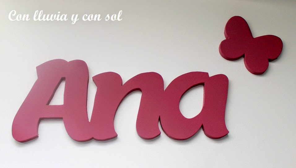 Con lluvia y con sol: NOMBRE DE MADERA PARA PUERTA: ANA CON MARIPOSA