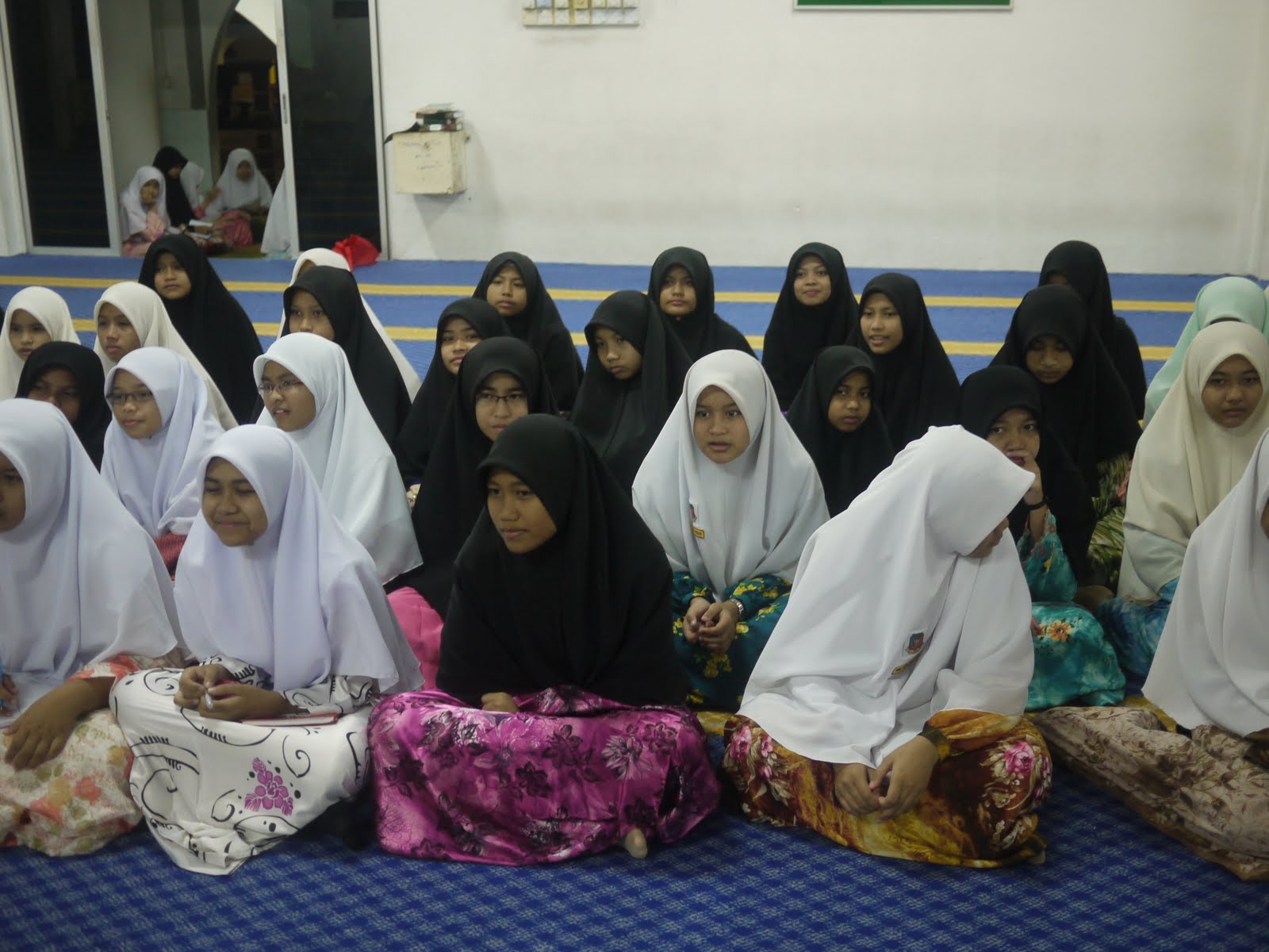 ALBUM BADAR SMKA WATANIAH MACHANG,KELANTAN.: Kem Cakna Solat 2011