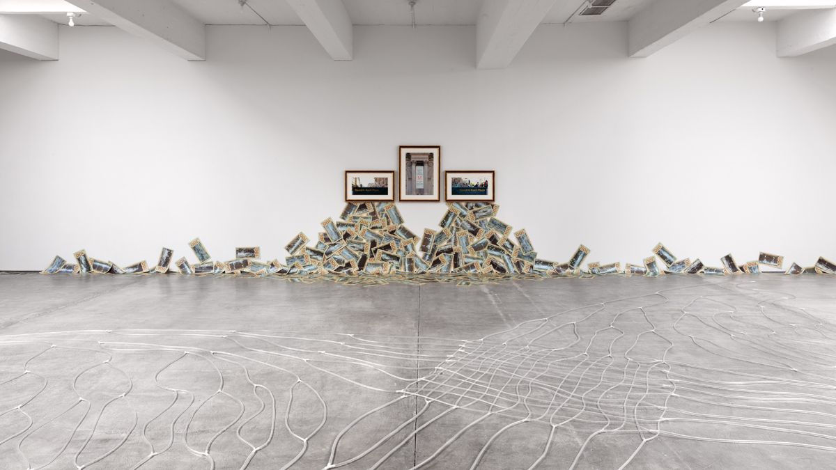 Hans Haacke – a f a s i a