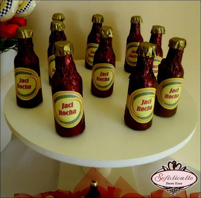 Sofisticatto Doces Finos: Comemoração com Tema de Cerveja