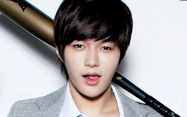 FANS SORPRENDIDOS POR EL NUEVO LOOK DE L DE INFINITE