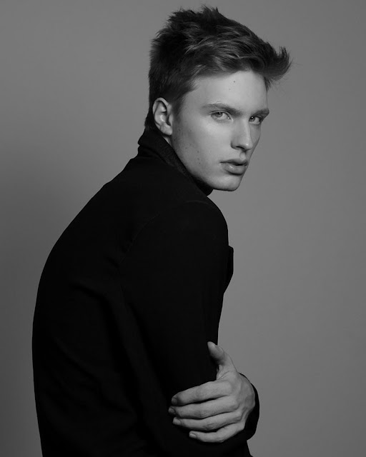 Alessandro Pierozan by Tato Bellini | Oh yes I am