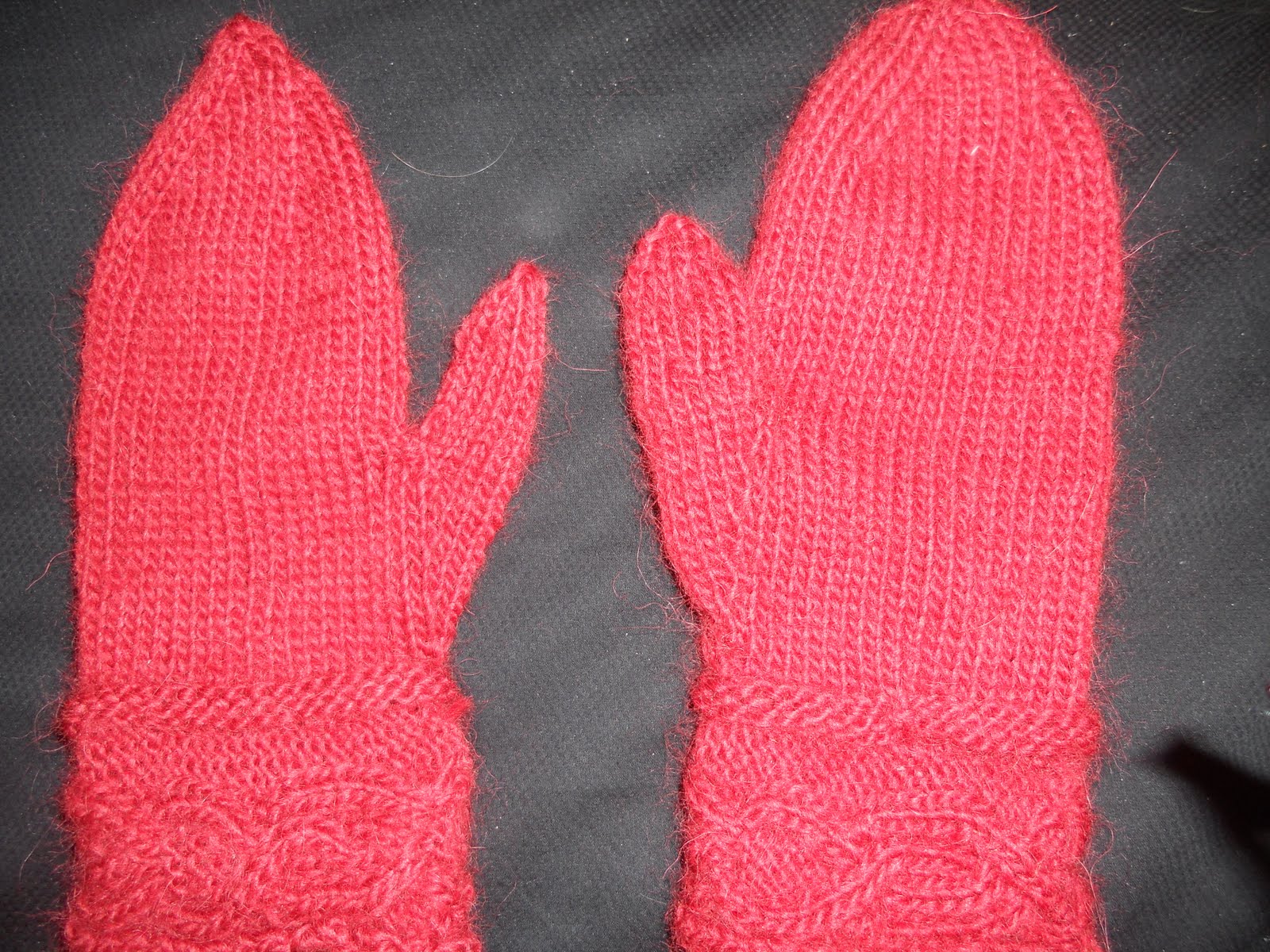 Knitting 60 Projects From 60 Quick Knits: Pattern #51 Cabled Cuff Mittens