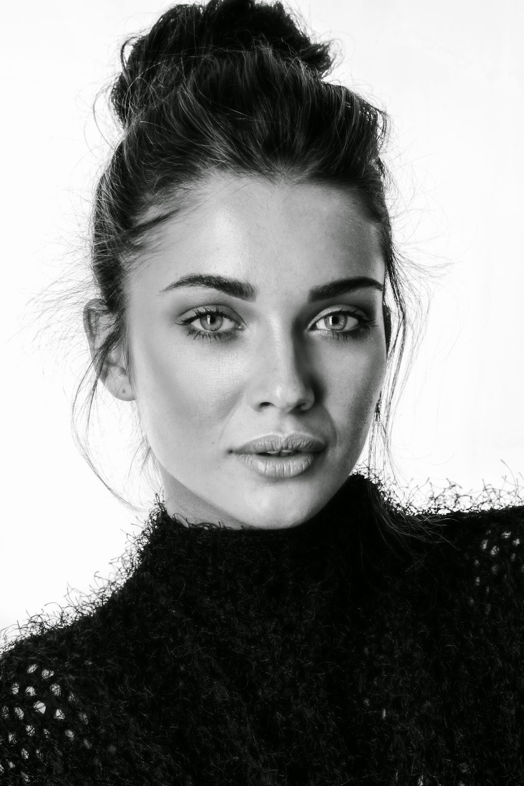 Amy Jackson Without Makeup
