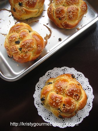 Mini Festive Challah Bread 哈拉麵包