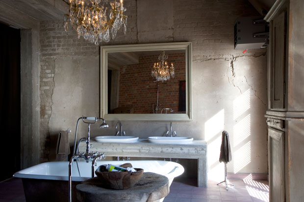 Keltainen talo rannalla: Kaunis koti