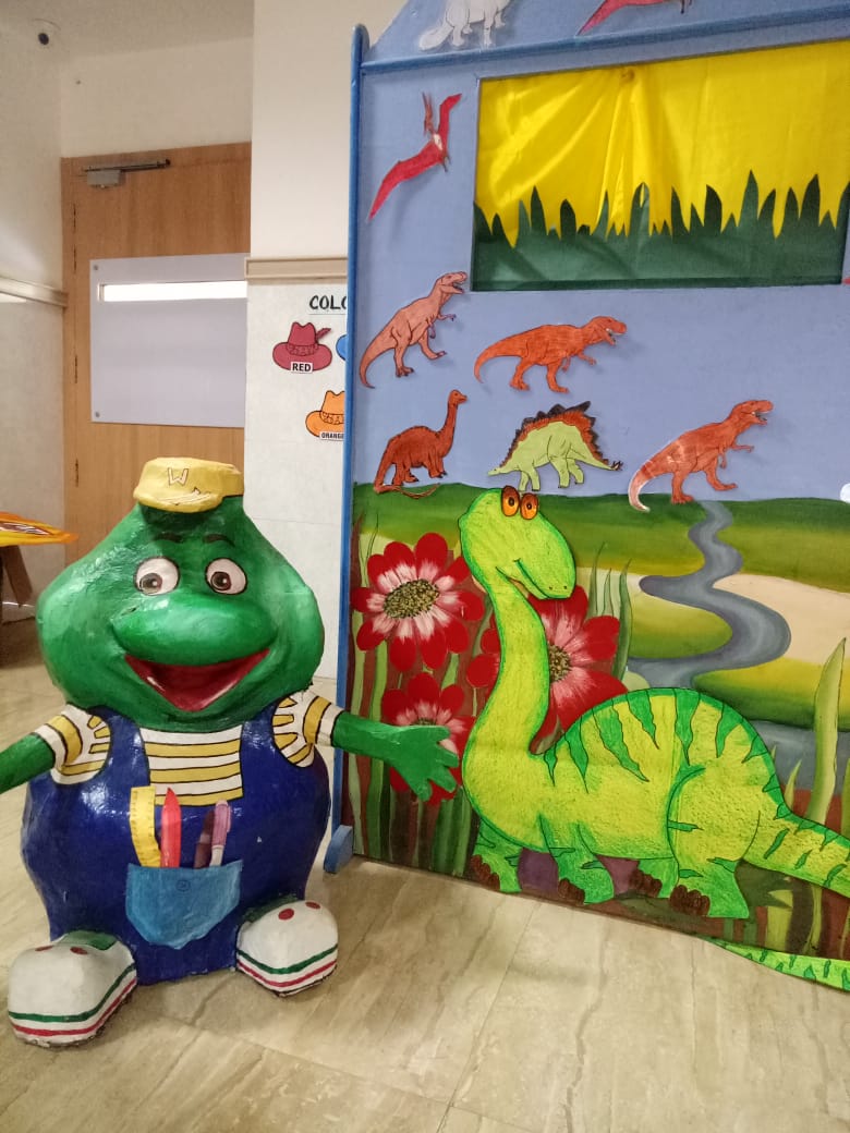 On the top of the World...: Puppet Show on Dinosaurs@WIS, Udaipur