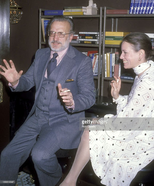 Film Noir Photos: Out on the Town: Trish Van Devere