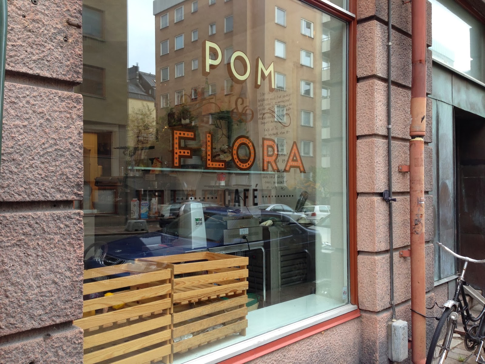 Wandering Voyager: Pom & Flora Cafe in Stockholm