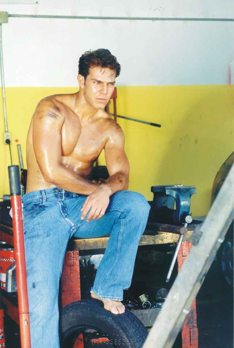 Straight Jock Feet: Venezuelan actor Juan Alfonso Baptista feet...