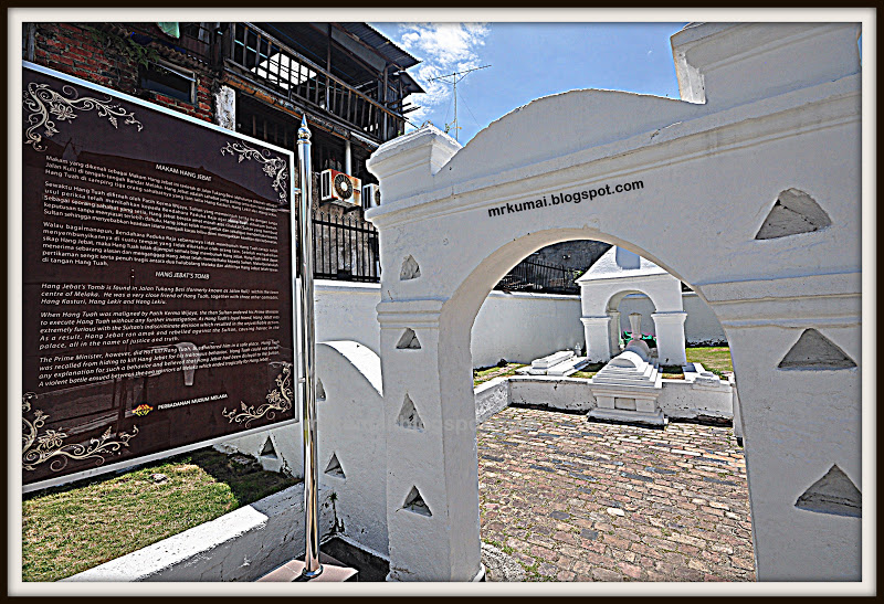 mrkumai.blogspot.com: Catatan Perjalanan: Makam Hang Jebat