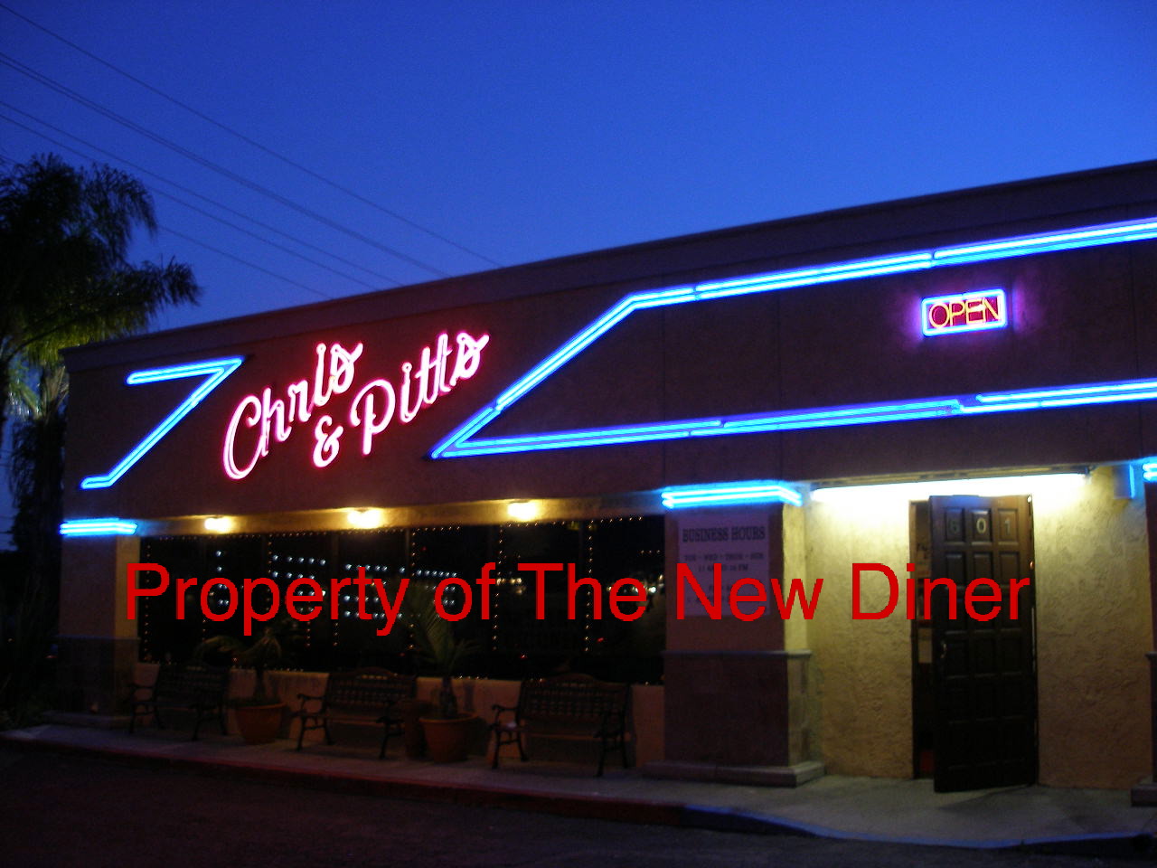The New Diner: Chris and Pitts BBQ-Closed