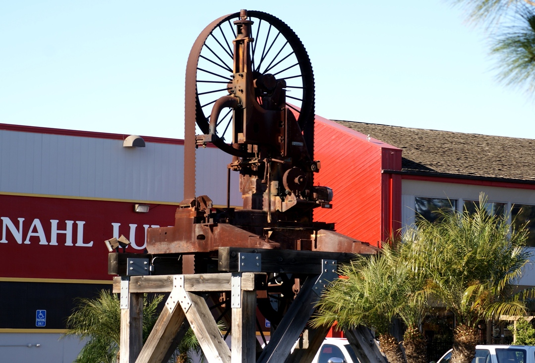 A photo, A thought............: Observation: Rusty metal sculptures