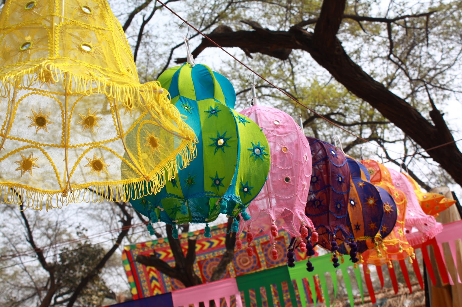The Color Caravan: Pipli applique work - the vibrant craft from Orissa