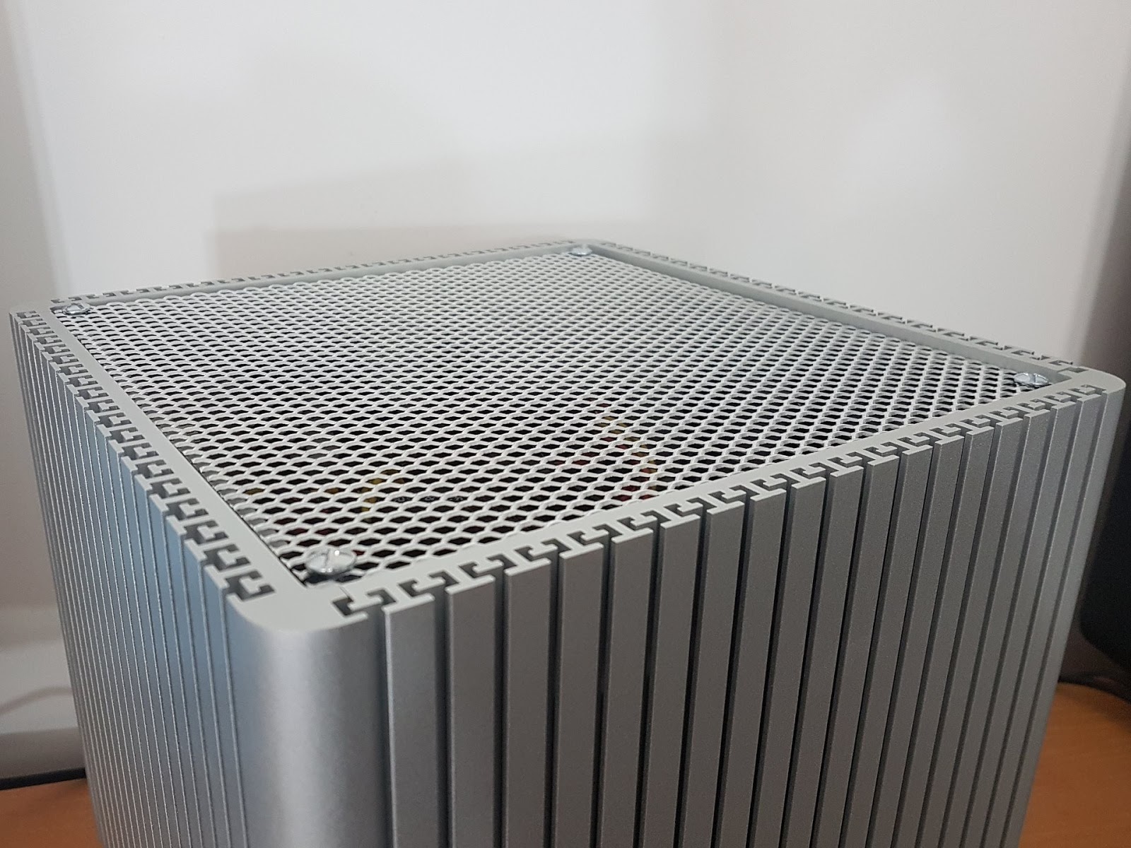 FanlessTech: Custom Streacom DB4