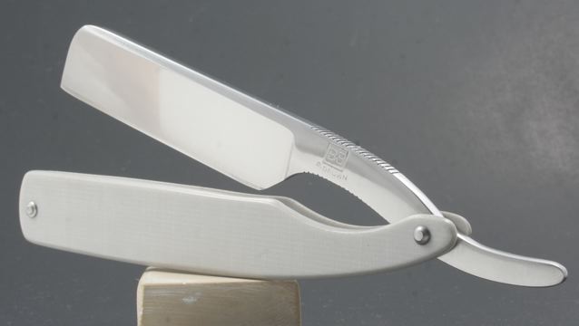 A Razors Tale: Custom Straight Razors