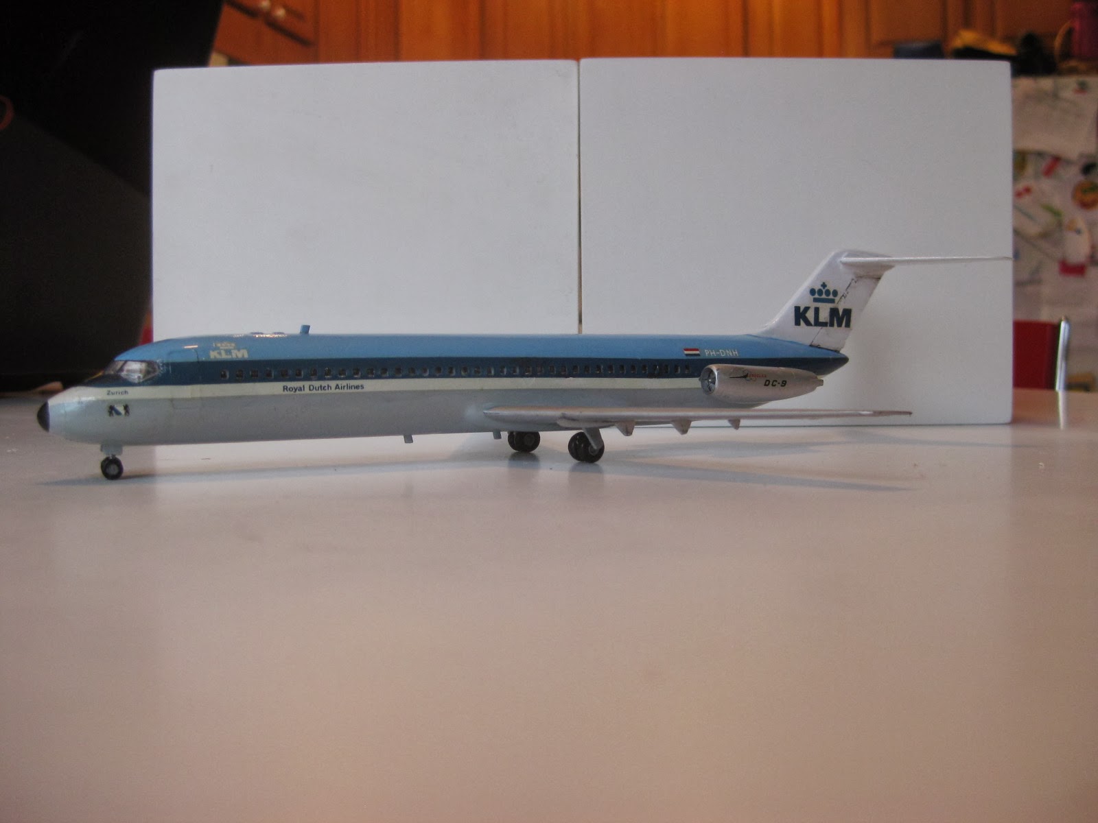 Endeavors in Plastic: KLM McDonnell Douglas DC-9, an Airfix kit in 1/ ...