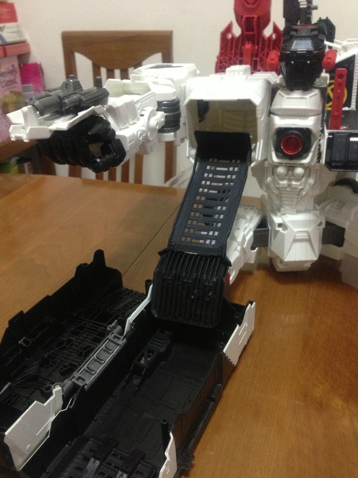 The Cave Collection: Fall Of Cybertron (FOC) Metroplex.