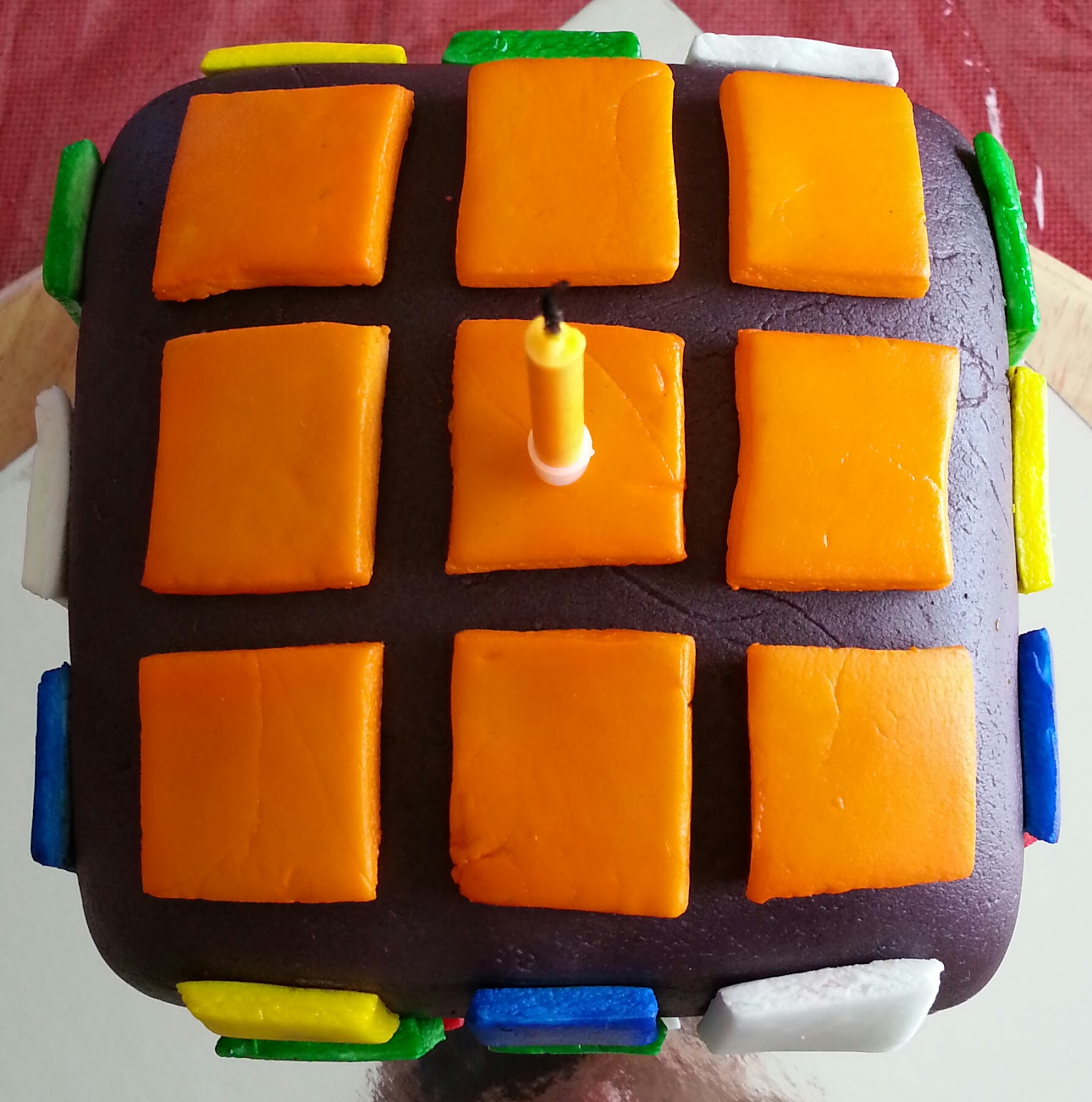 Puzzling Jeronimo: Rubik's Cube Birthday Cake!